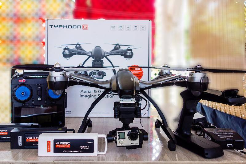 Drone yuneec typhoong q500 compatible gopro - Image & Son Saint-Martin ...