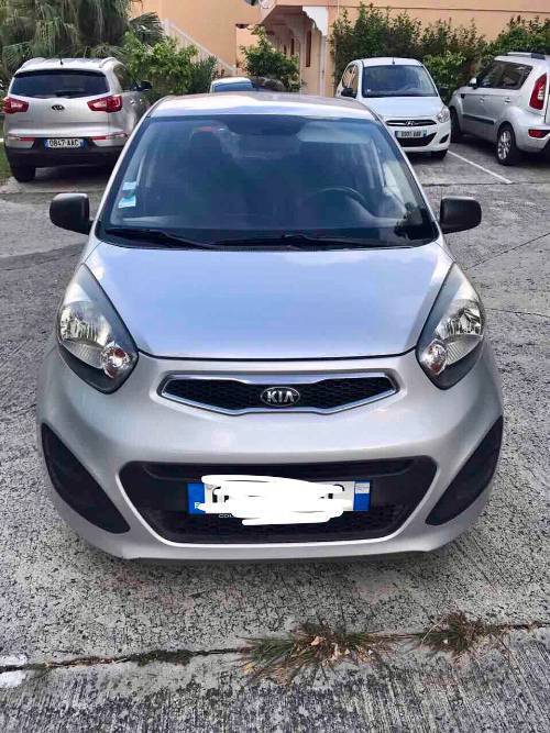 Kia piccanto - Cars Saint Martin • Cyphoma