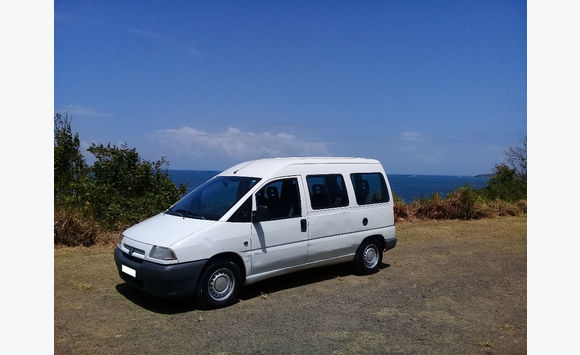 Citroen jumpy 19d am 1999 9 places - Voitures Martinique • Cyphoma
