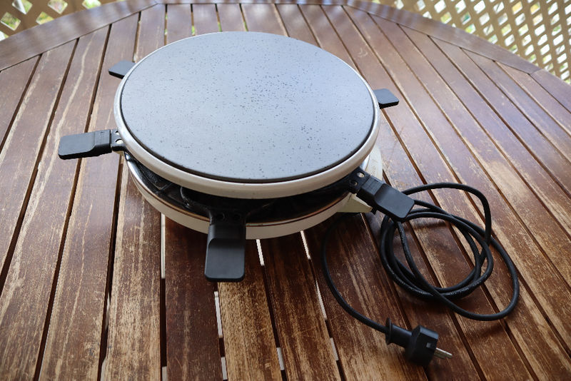 Raclette device - Kitchen - Tableware Saint Martin • Cyphoma