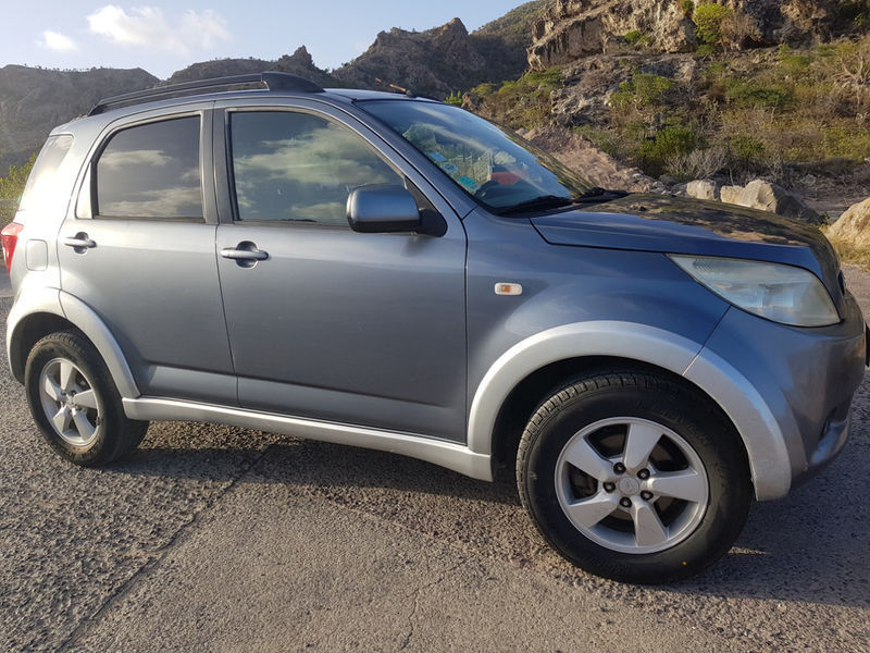 Daihatsu terios 4x4 permanente - Carros São Bartolomeu • Cyphoma